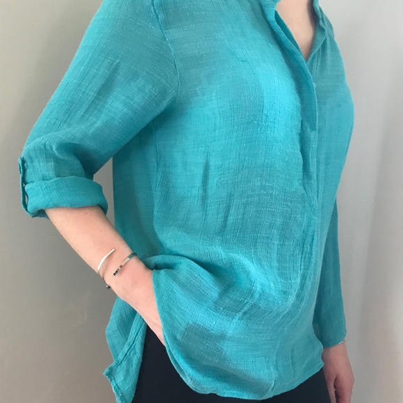 Maria Gabrielle | Tops | Maria Gabrielle Turquoise Crepe Tab Sleeve Top ...